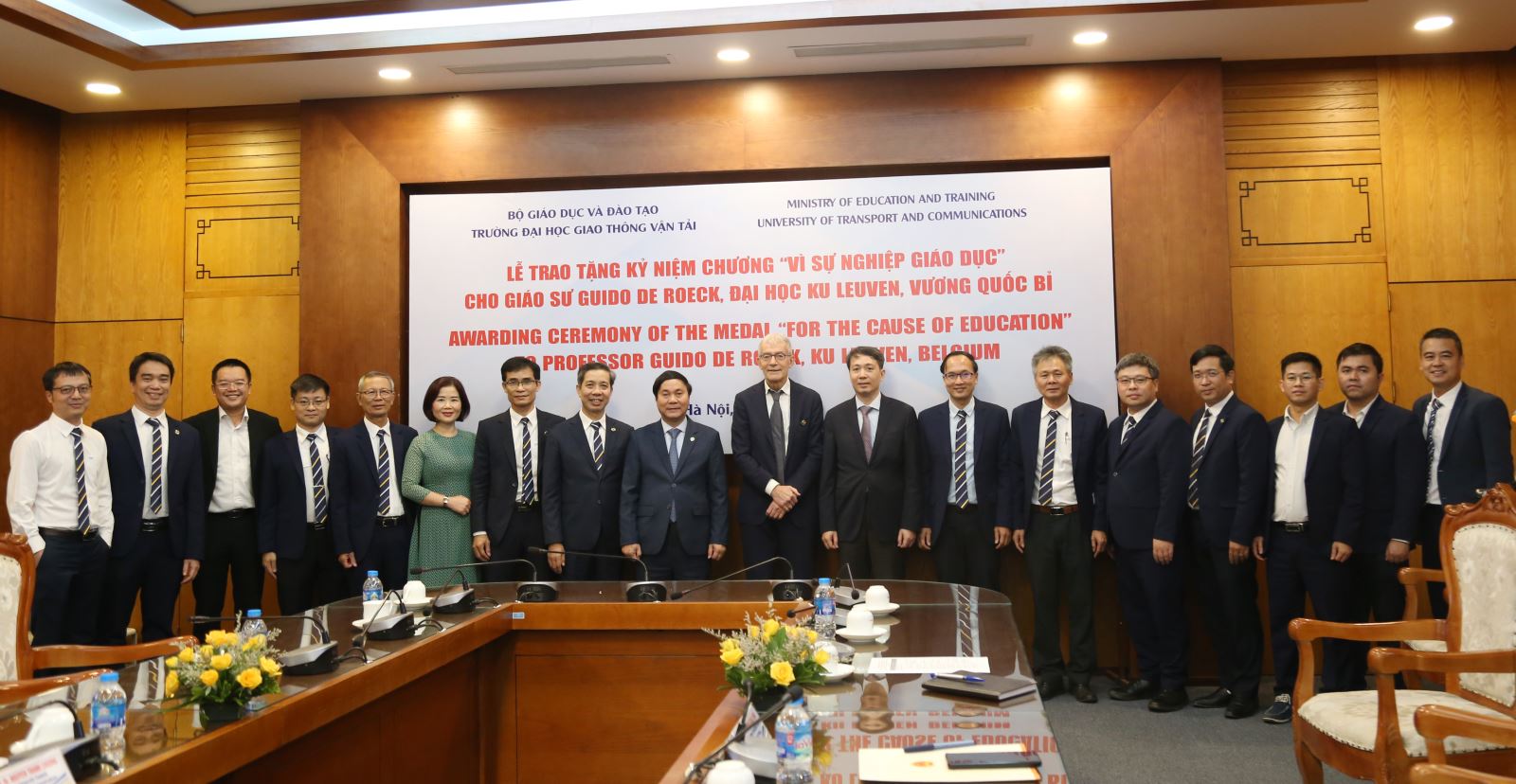 Awarding ceremony of the Medal "For the cause of education" to Prof. Dr ...